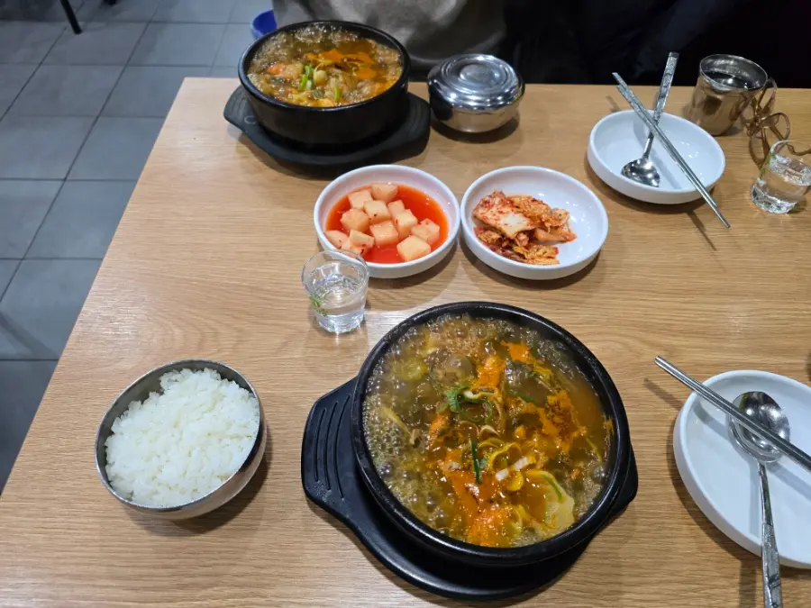 Jeonju Bean Sprout Soup at Nowon Station | 24-Hour Hangover Soup in Seoul