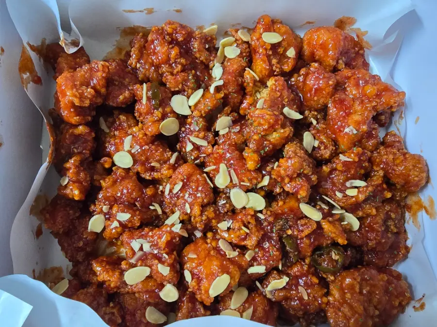 Manseok Dakgangjeong: Must-Try Fried Chicken in Sokcho